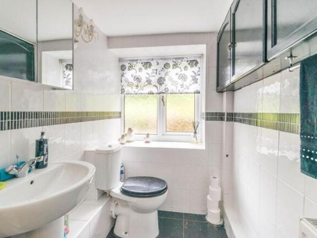 4 bedroom detached house for sale in Hurlfield Road, Sheffield, S12