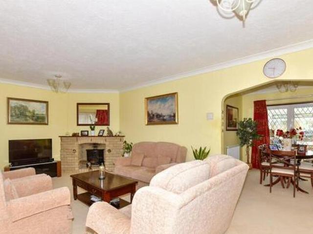 4 Bedroom Detached House For Sale In Hythe