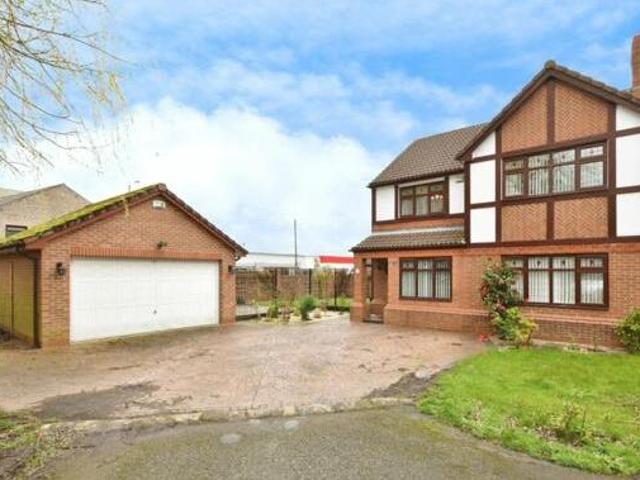 4 Bedroom Detached House For Sale In Hyde