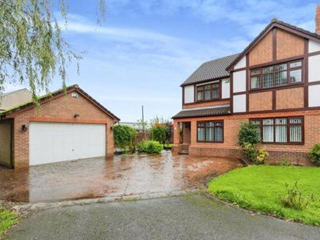4 Bedroom Detached House For Sale In Hyde