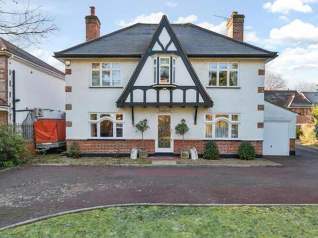 4 Bedroom Detached House For Sale In Ickenham