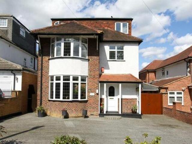 4 Bedroom Detached House For Sale In Ickenham