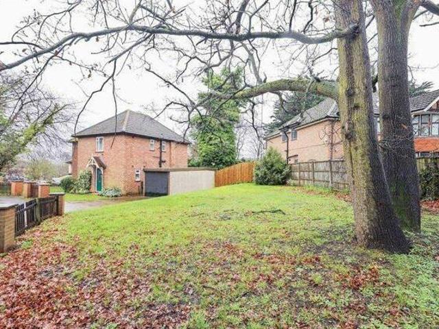 4 Bedroom Detached House For Sale In Ickenham, Uxbridge