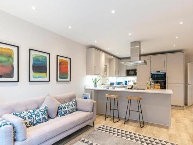 4 Bedroom Detached House For Sale In Ickford