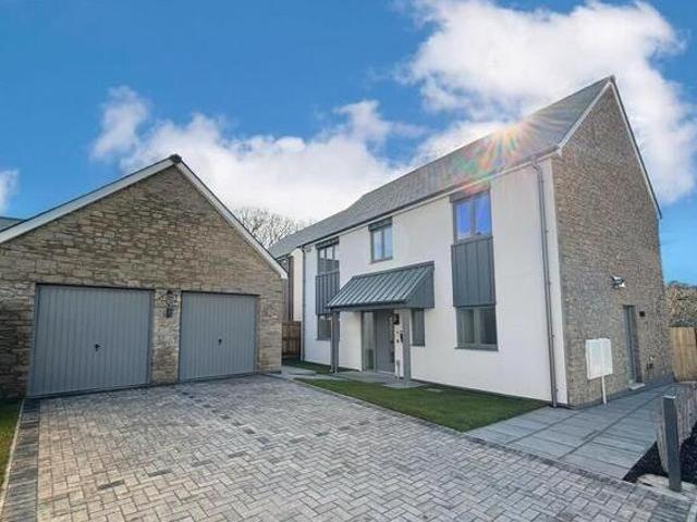 4 Bedroom Detached House For Sale In Ipplepen