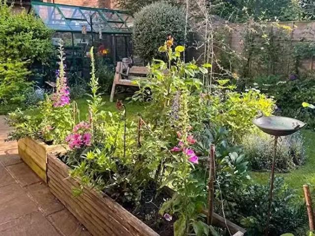 4 Bedroom Detached House For Sale In Ironstone Hollow, Hook No.