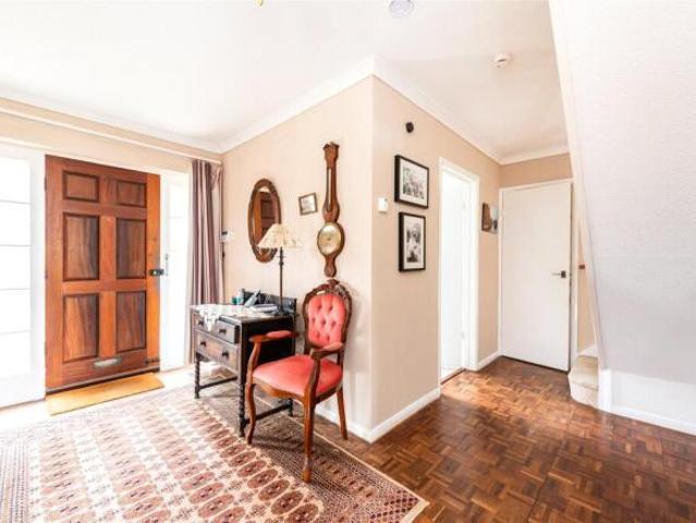 4 bedroom detached house for sale in Ison Close, Biddenham, Bedfordshire, MK40