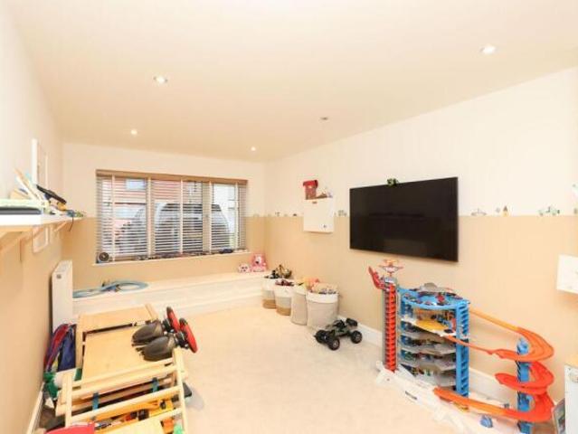 4 bedroom detached house for sale in Jacob Way, Waverley, S60