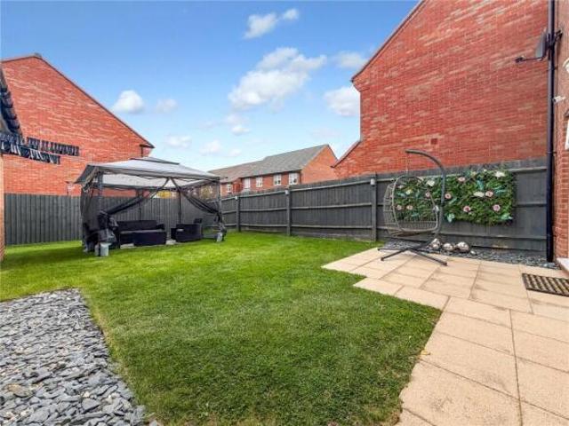 4 bedroom detached house for sale in Jamie Marcus Way, Oadby, Leicestershire, LE2