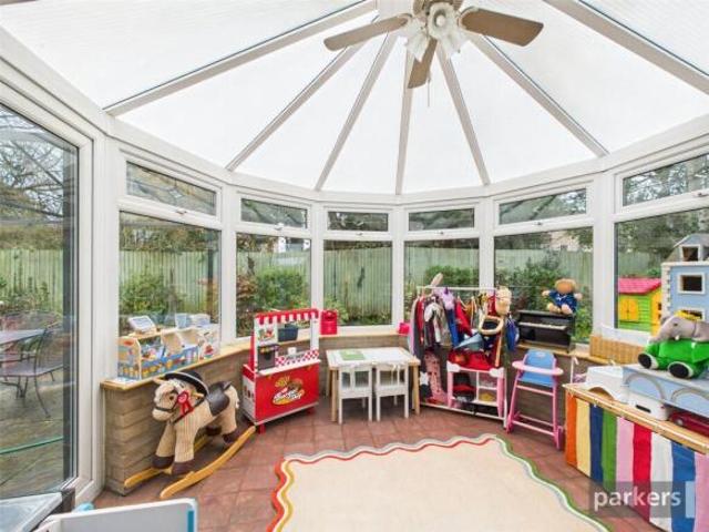 4 bedroom detached house for sale in Janson Court, Bath Road, Reading, Berkshire, RG1