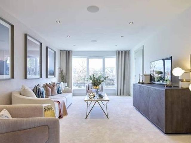 4 bedroom detached house for sale in Just off Ocein Drive Jackton G75 8RJ G75
