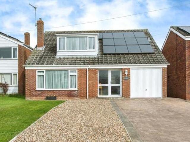 4 Bedroom Detached House For Sale In Onehouse