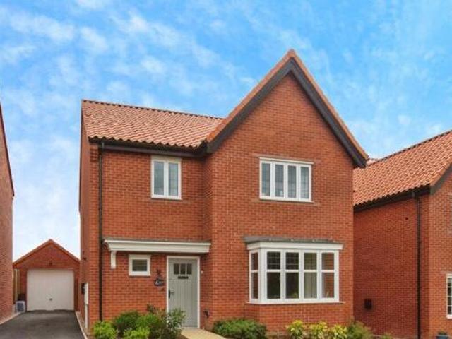 4 Bedroom Detached House For Sale In Onehouse