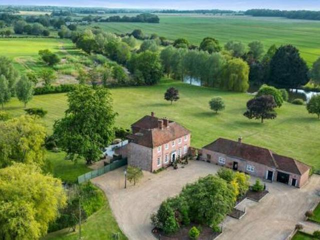 4 Bedroom Detached House For Sale In Ongar, Essex