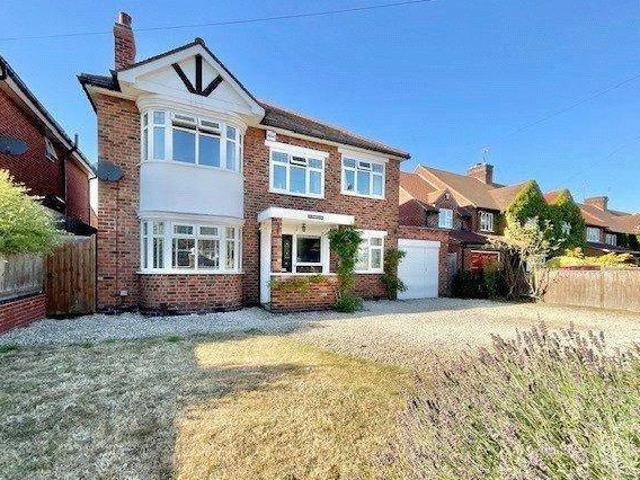 4 bedroom detached house for sale in Oakfield Avenue Birstall Leicester LE4