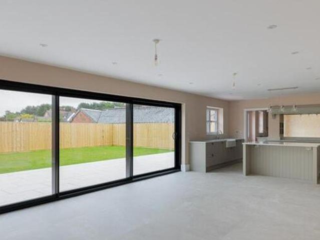 4 Bedroom Detached House For Sale In Oakmere