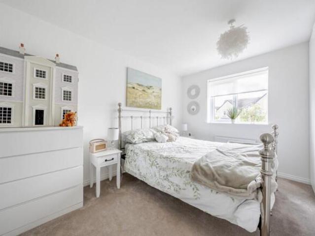 4 bedroom detached house for sale in Oakstead Garth, Killinghall, HG3