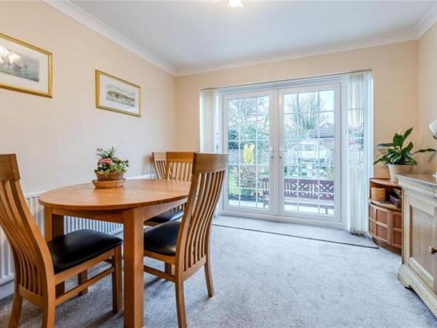 4 bedroom detached house for sale in Oakwood Garth, Oakwood, Leeds, LS8