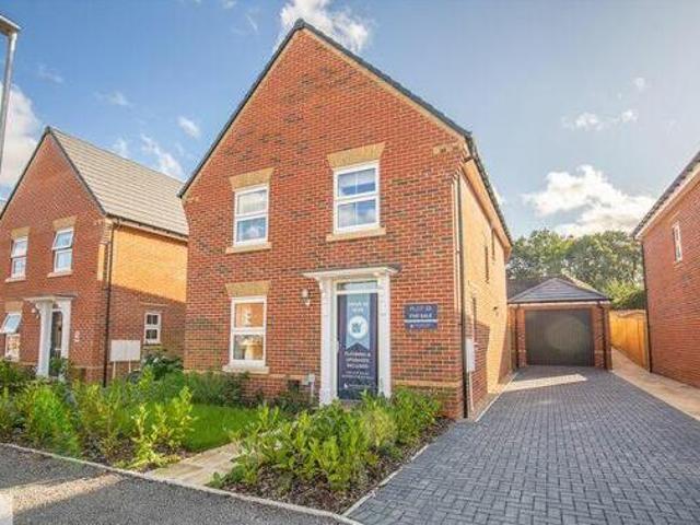 4 Bedroom Detached House For Sale In Off Magna Road, Bournemouth