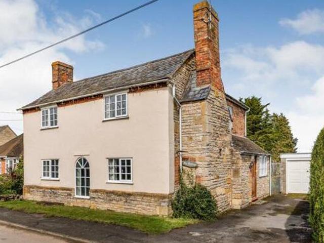 4 Bedroom Detached House For Sale In Offenham