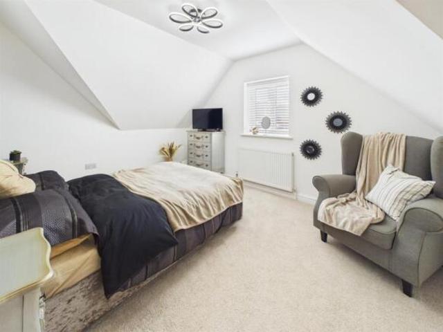 4 bedroom detached house for sale in Old Elmore Lane, Quedgeley, Gloucester, GL2