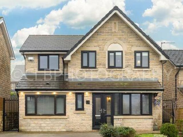 4 bedroom detached house for sale in Old Kiln Lane Grotton Saddleworth OL4