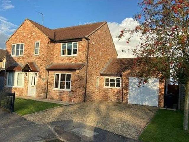 4 bedroom detached house for sale in Old Station Yard Morton BOURNE Lincolnshire PE10