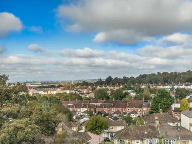 4 Bedroom Detached House For Sale In Old Town, Swindon