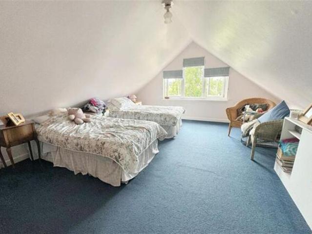 4 bedroom detached house for sale in Olivers Battery, SO22