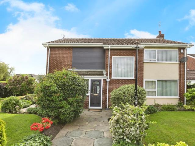 4 bedroom detached house for sale in Ormskirk Road, Prescot, L34