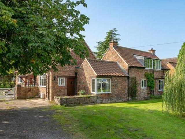 4 Bedroom Detached House For Sale In Osbaldwick, York