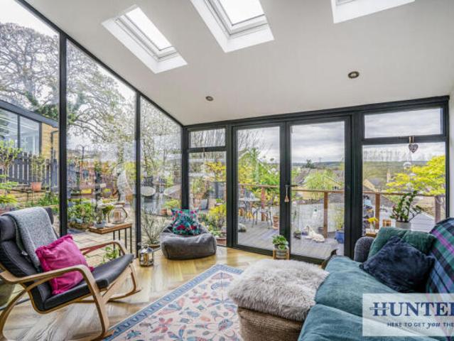 4 bedroom detached house for sale in Overland Crescent, Bradford, BD10