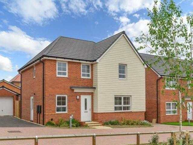 4 Bedroom Detached House For Sale In Overstone