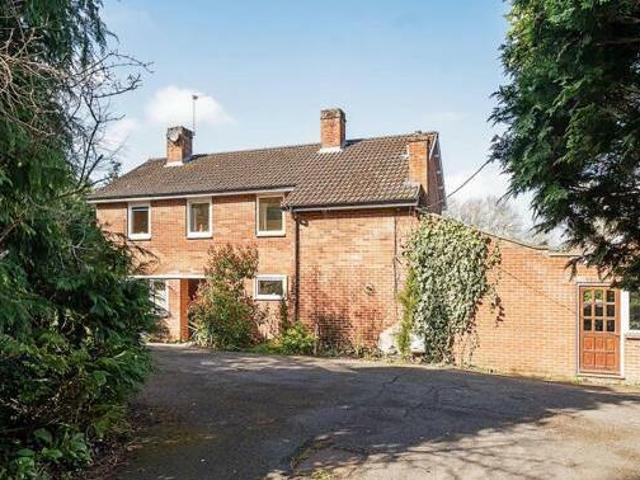 4 Bedroom Detached House For Sale In Oxford