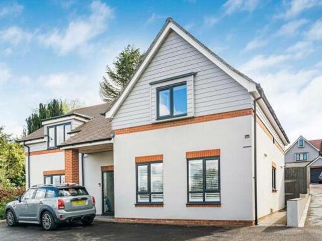 4 Bedroom Detached House For Sale In Oxford