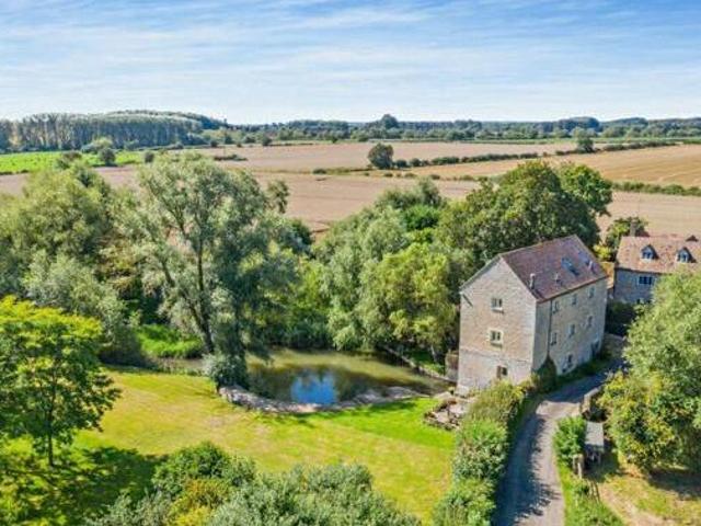 4 Bedroom Detached House For Sale In Oxford