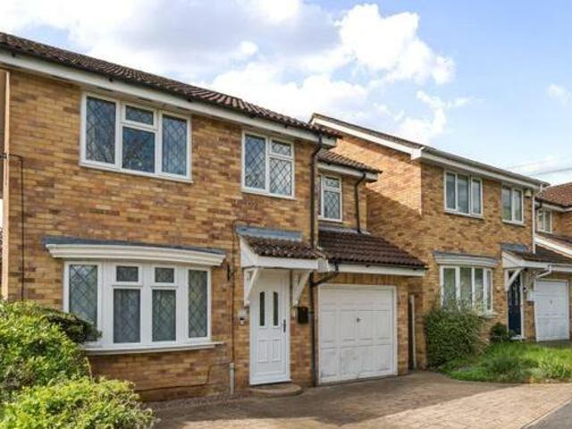 4 Bedroom Detached House For Sale In Oxford