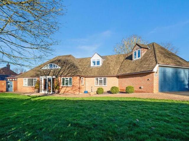 4 Bedroom Detached House For Sale In Oxfordshire