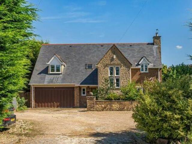 4 Bedroom Detached House For Sale In Oxfordshire
