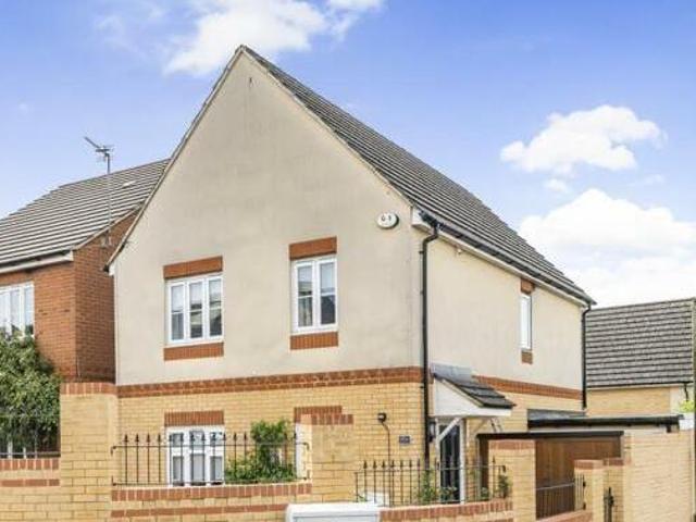 4 Bedroom Detached House For Sale In Oxfordshire
