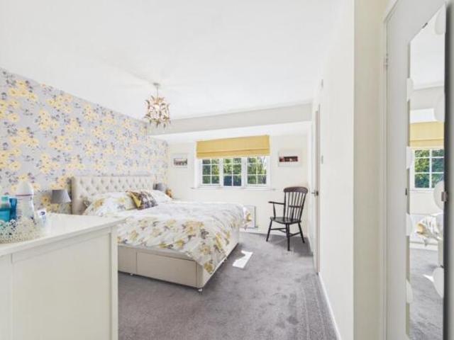 4 bedroom detached house for sale in Low Fold Close, Worcester, Worcestershire, WR2