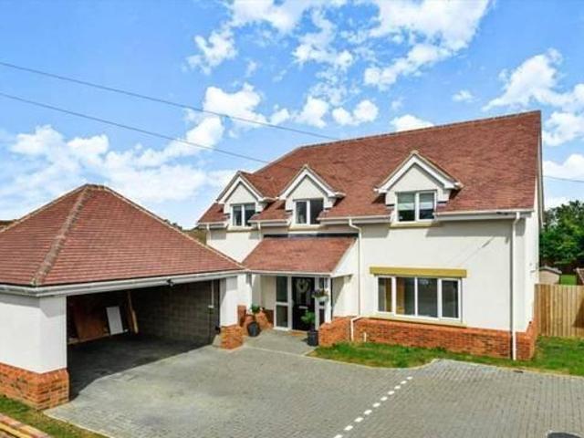 4 bedroom detached house for sale in Lower Shelton Road Marston Moretaine MK43