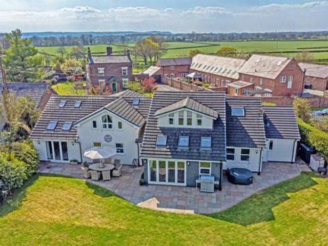 4 Bedroom Detached House For Sale In Lower Whitley