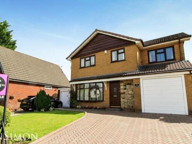 4 Bedroom Detached House For Sale In Lowercroft, Bury