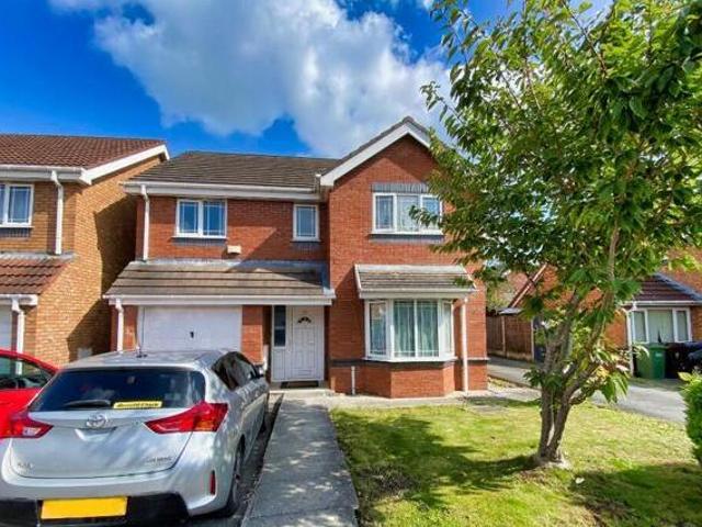 4 Bedroom Detached House For Sale In Lowton
