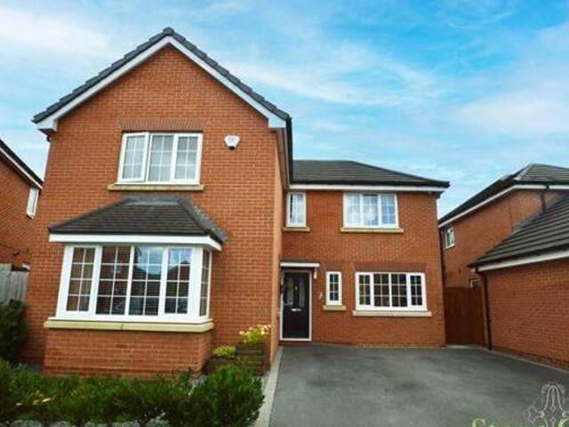 4 Bedroom Detached House For Sale In Lowton