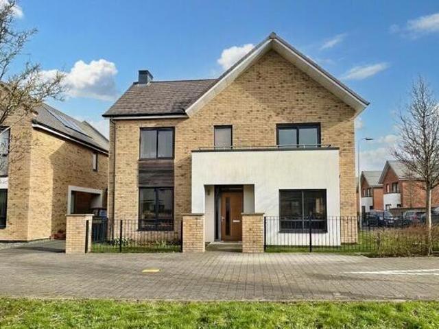 4 Bedroom Detached House For Sale In Locking, Weston super mare