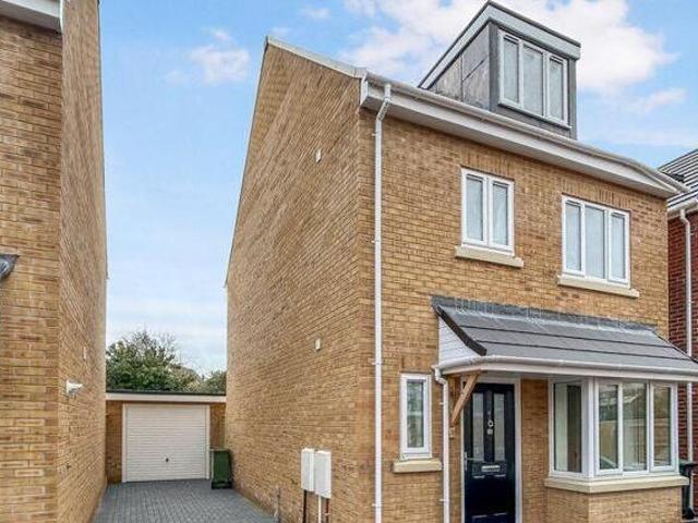 4 Bedroom Detached House For Sale In Lodmoor, Weymouth