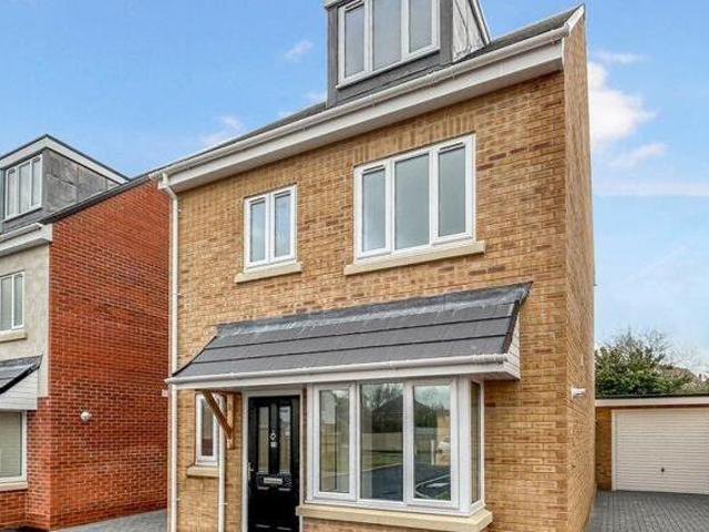 4 Bedroom Detached House For Sale In Lodmoor, Weymouth