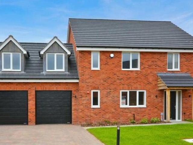 4 Bedroom Detached House For Sale In Long Bennington